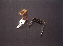 加工事例 複合金型C5191R T=0.15 AGワイヤー接点 タイヨーアクリス | イプロスものづくり