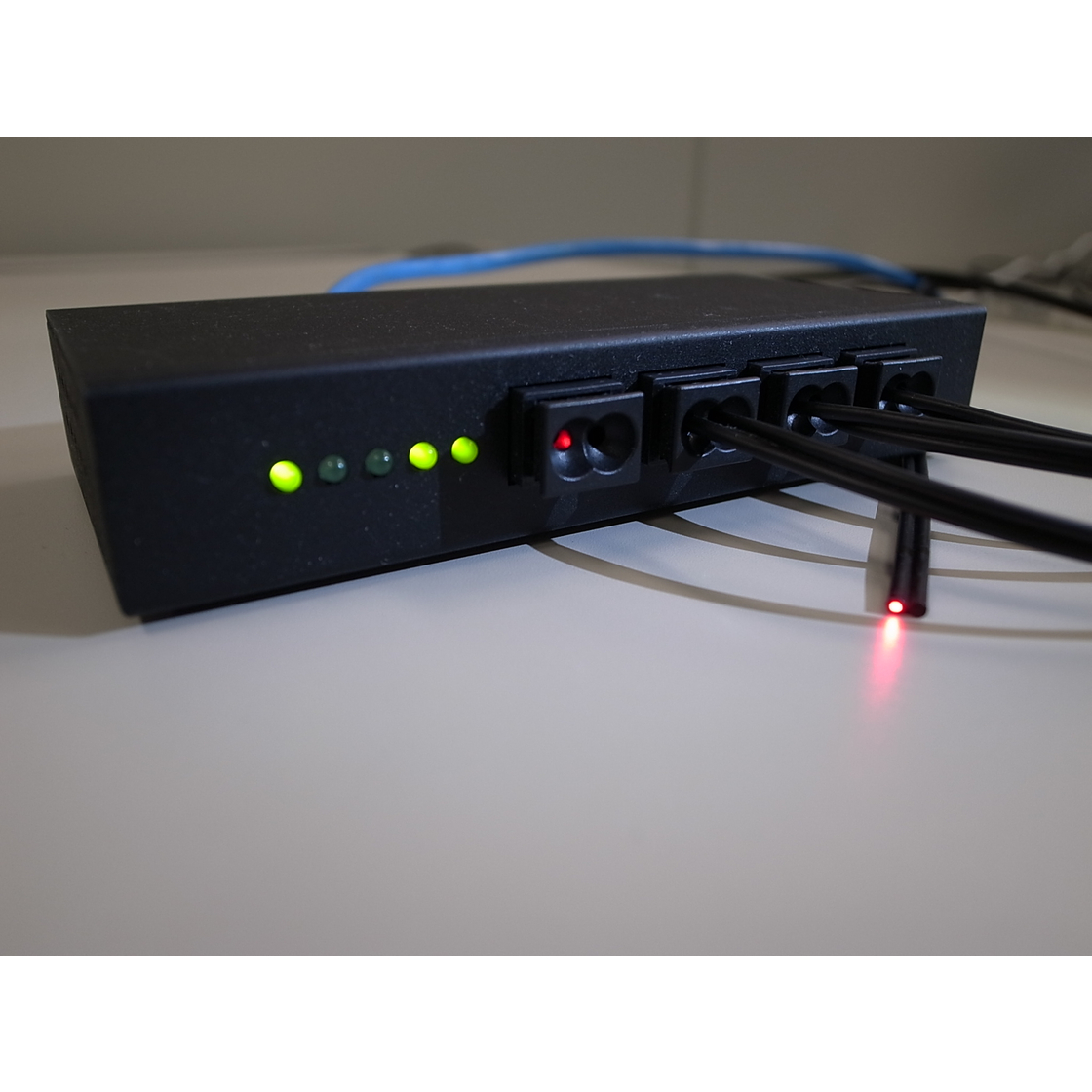 Plugless POF Hub コムサイエンス | IPROS GMS