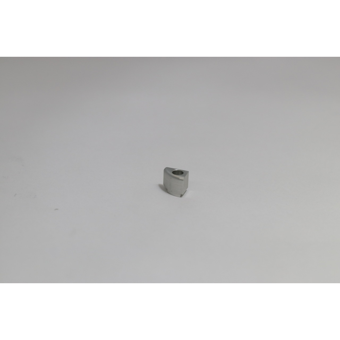 Small diameter components for optical fiber connector devices アイジェクト ...